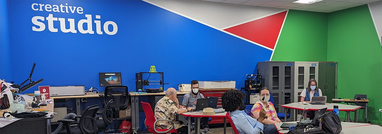 Creative Studio - Oak Park Public Library
